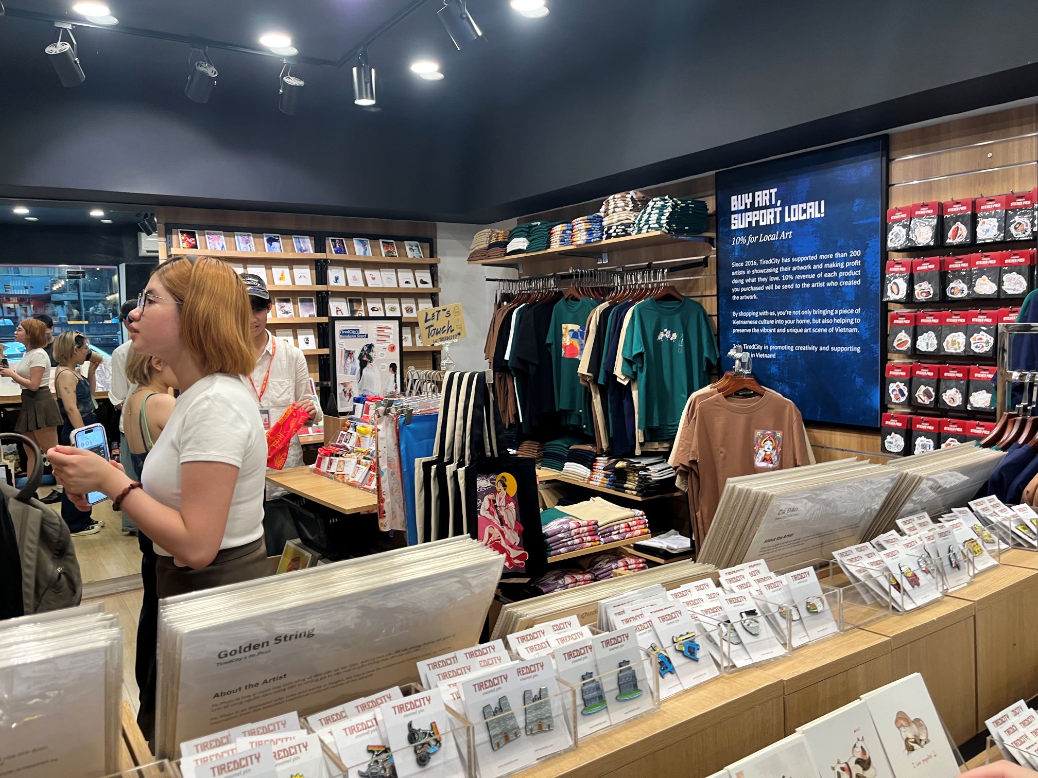 ハノイの魅力を芸術で再発見！アートなホアンキエム区を街歩き - Walking Vietnam - ウォーキングベトナム