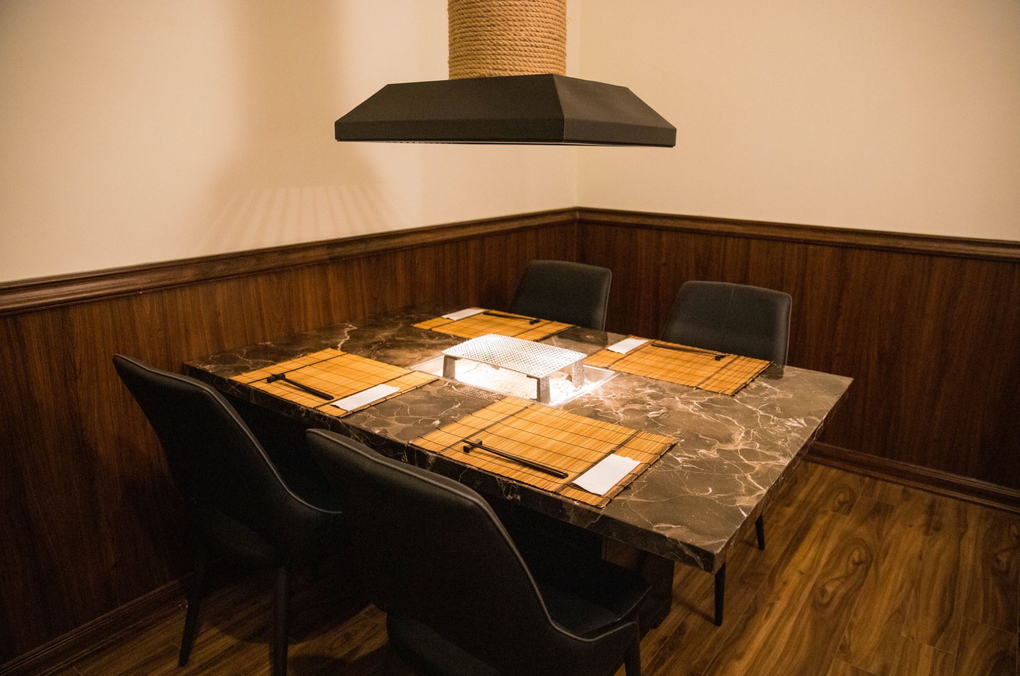NOBU Kuroge Wagyu Restaurant & Boutique - Walking Vietnam - ウォーキングベトナム