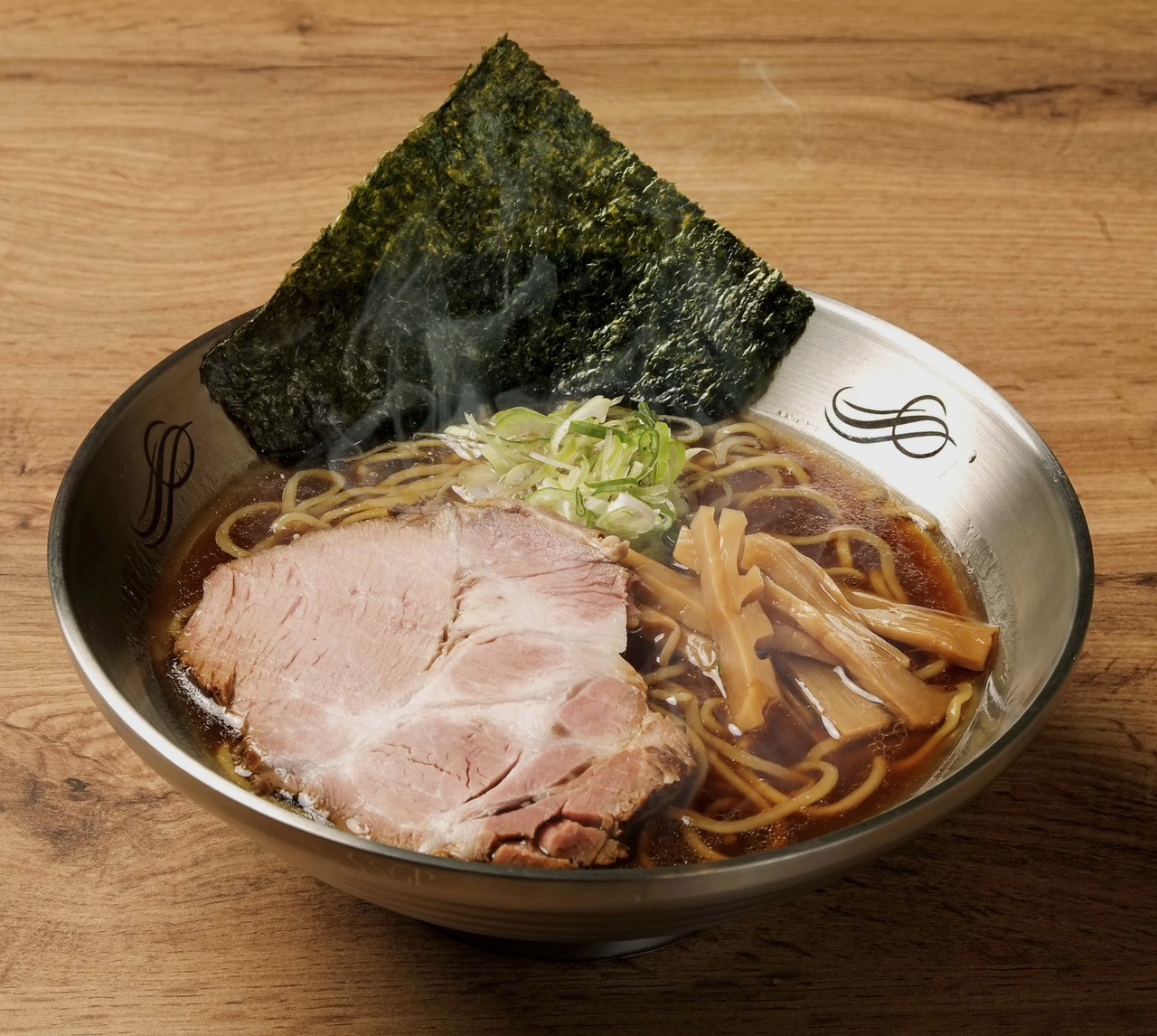 6バー（Six Bar）｜リンゴ（Ringo）｜リンラン七三 海蓮（Linh Lang Nana San Kairen）｜天龍クリニック ...