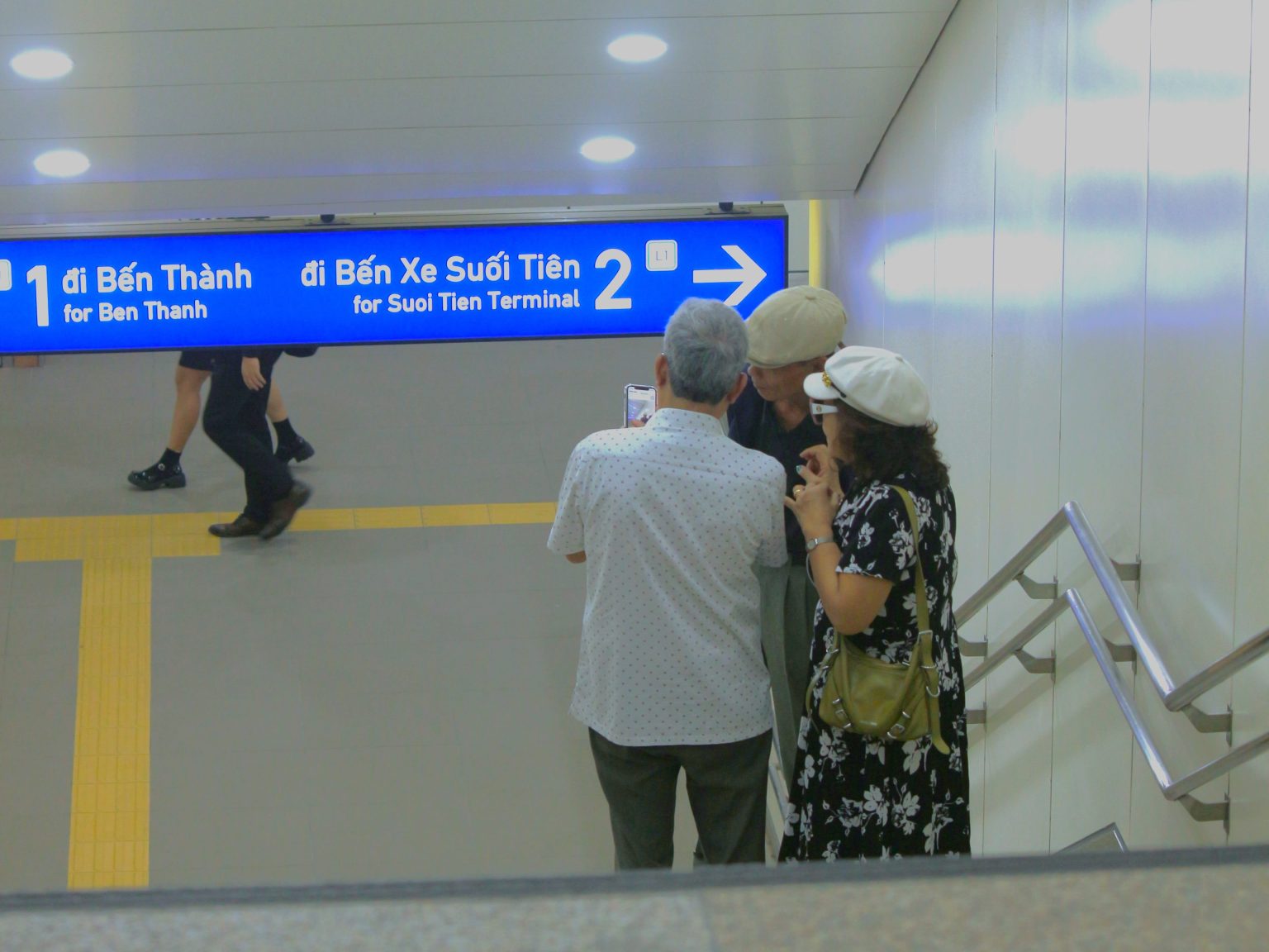 待ちに待った開通！ホーチミン市メトロ1号線に乗って - Walking Vietnam - ウォーキングベトナム